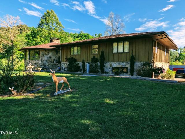 9404 Clintwood Highway