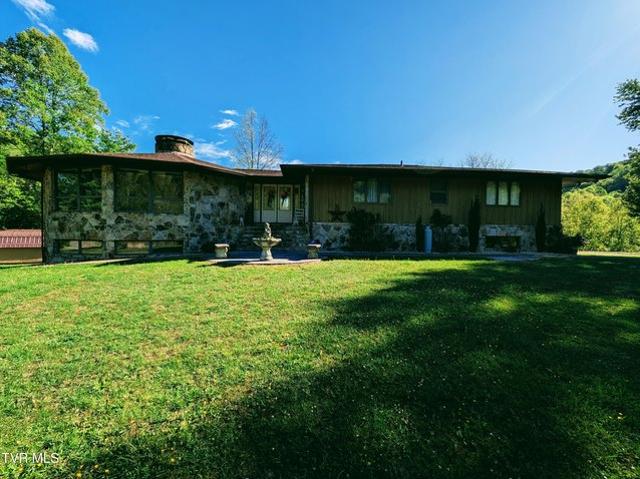 9404 Clintwood Hwy, Pound, VA 24279