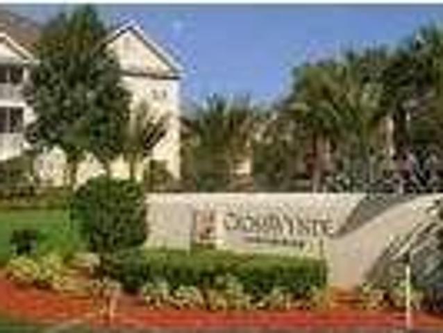 9404 Crescent Loop Cir #201, Tampa, FL 33619
