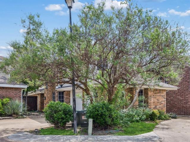 9404 Penny Ln, Irving, TX 75063 | MLS #21252 | Compass
