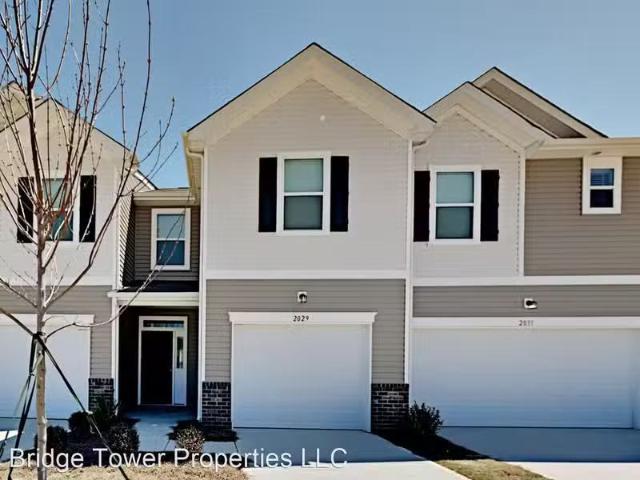 9404 Village View Court NW