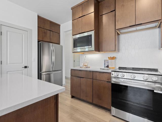 9405 Demur Dr