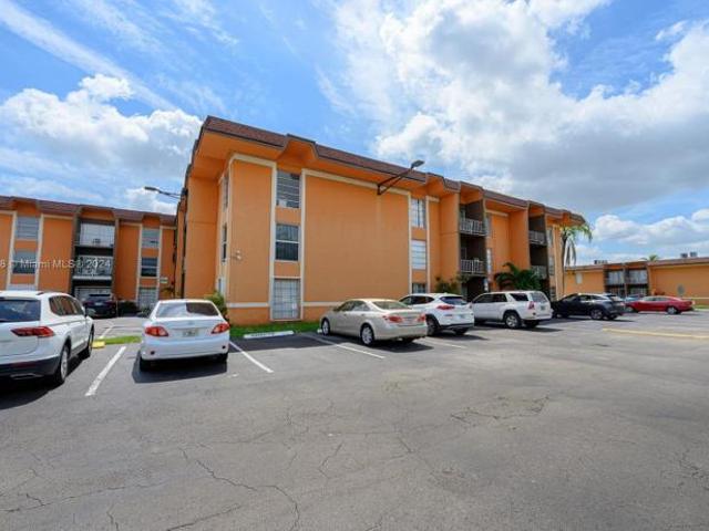 9405 SW 76th St #Y23, Miami, FL 33173