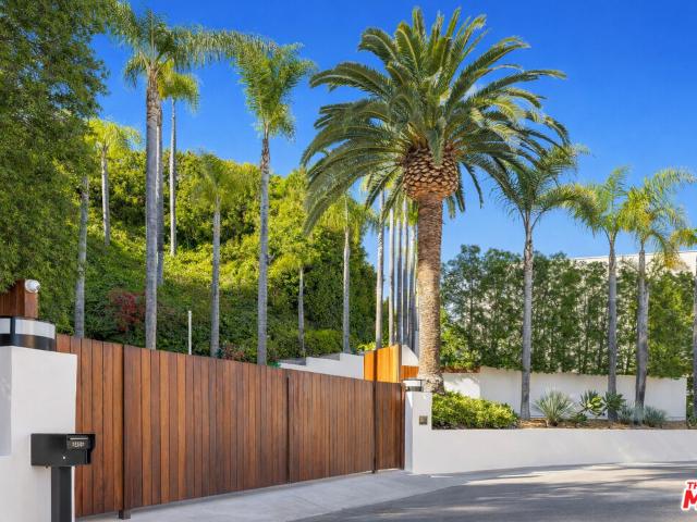 9405 Sierra Mar Pl, Los Angeles, CA 90069 | MLS #26831