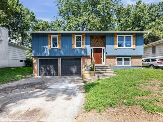 9406 Oakland Ave, Kansas City, MO 64138