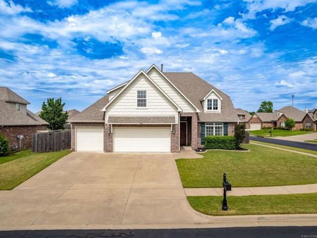9407 N 96th East Ave, Owasso, OK 74055