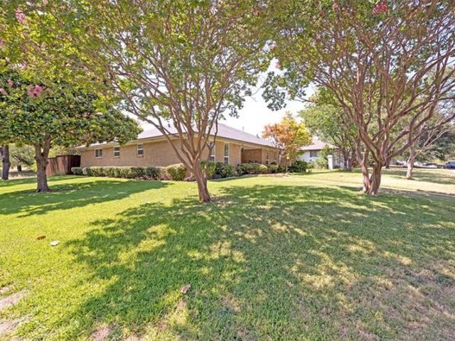 9407 Arborhill Dr, Dallas, TX 75243