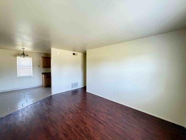 9407 La Grange Rd 1 Bedroom Apartment for Rent at 9407 La Grange Rd, Moorland, KY 40242 Moorland