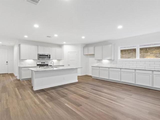9408 Gossamer Street
