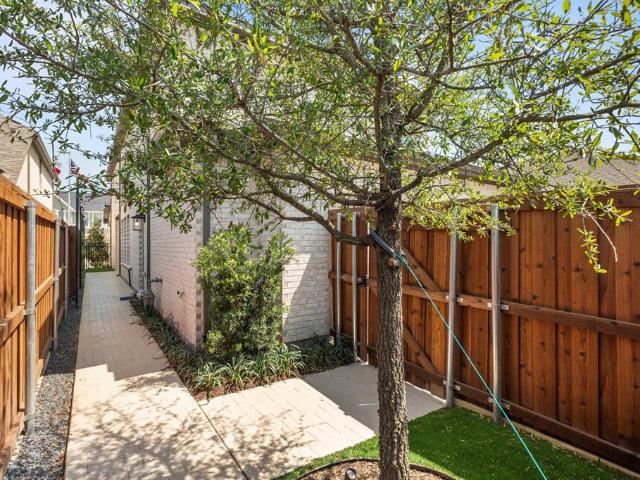9408 Laurel Wreath Dr, Mesquite, TX 75126 | MLS #21232