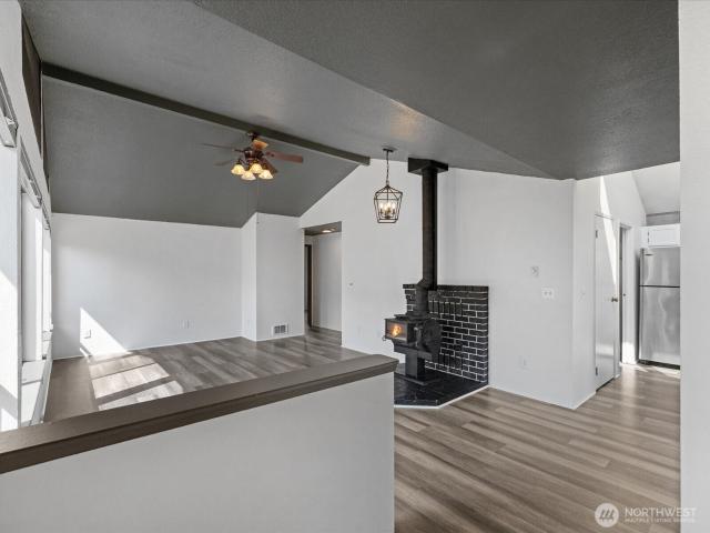 9408 1st Drive SE