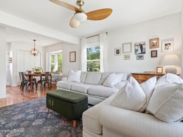 9409 Sue Helen Dr