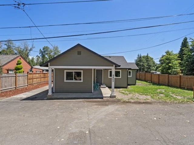 9400 NE Gertz Ct, Portland, OR 97211