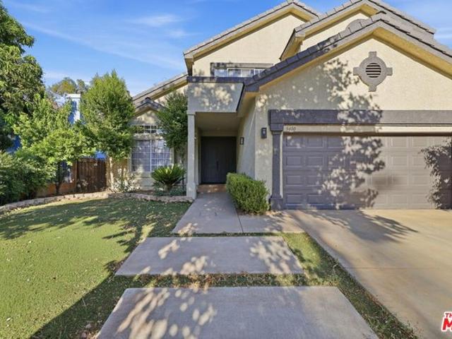 9400 Aqueduct Ave, Los Angeles, CA 91343