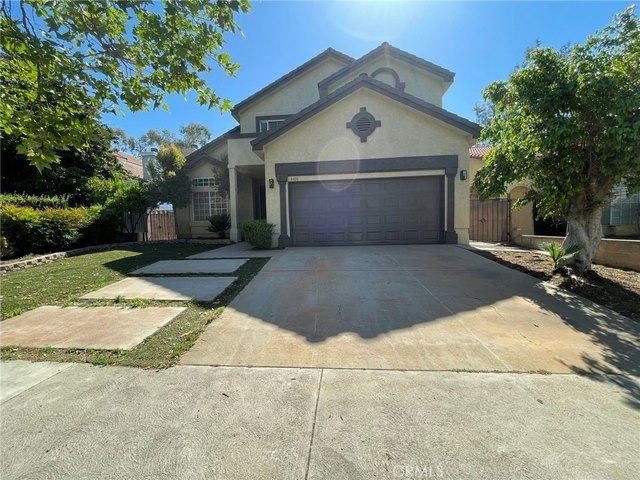 9400 Aqueduct Ave, North Hills, CA 91343