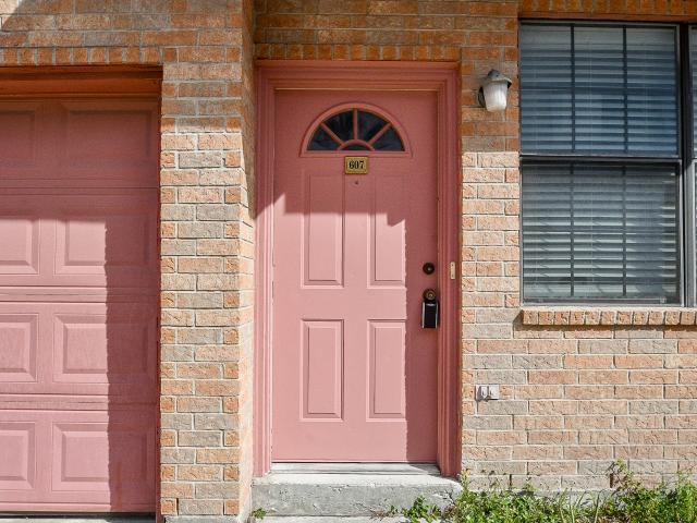 9400 Bellaire Boulevard 607