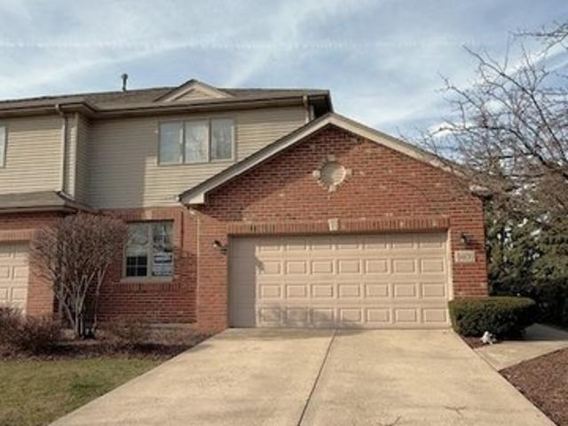 9400 Caledonia Dr, Tinley Park, IL 60487