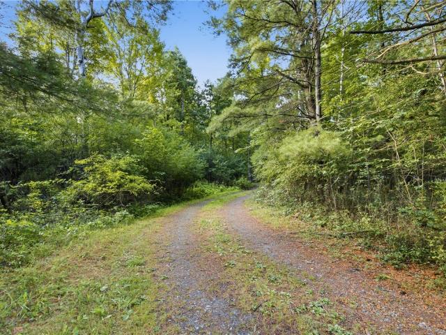 9400 Keuka Highland Dr {Silsbee Rd}