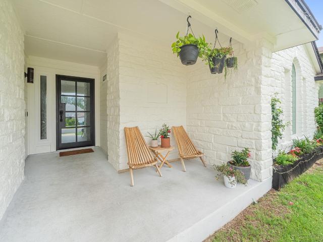 9400 Lightwood Loop