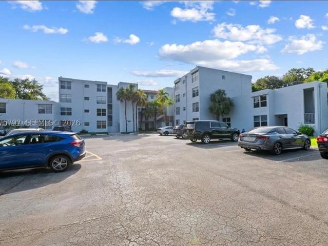 9400 Live Oak Pl Apt 205, Davie, FL 33324
