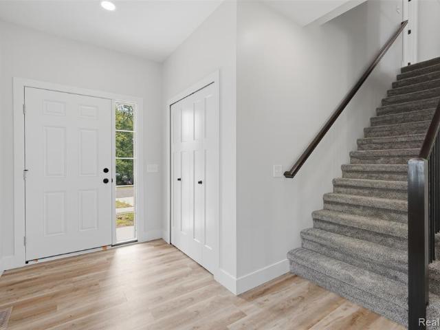 9400 Roland Drive