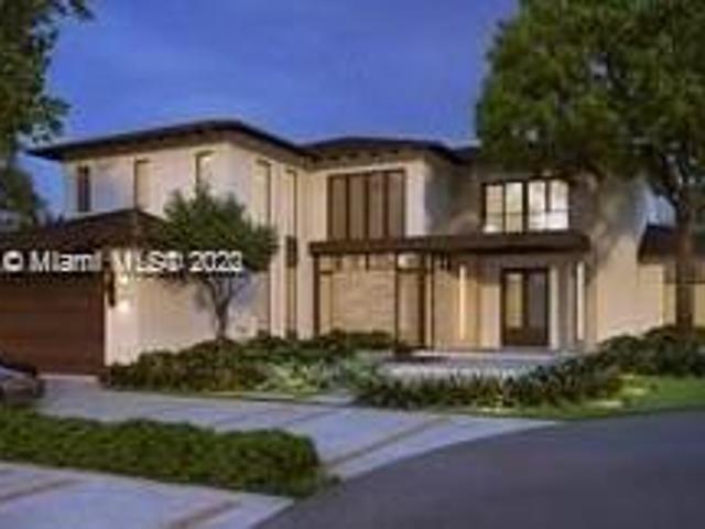 9400 72nd Ct SW, Pinecrest, FL 33156