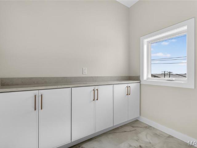 9401 Olie Way Rd, Unit 30, St. Louis, MO 63132 | MLS #23016