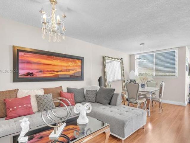 9401 4th St SW #408, Miami, FL 33174