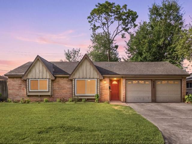 9403 Beverlyhill St, Houston, TX 77063