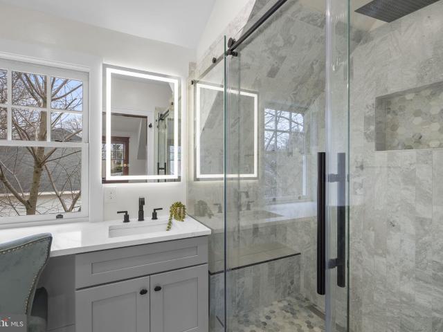 9403 Warren St, Silver Spring, MD 20910 | MLS #MDMC2213
