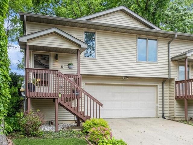 940 23rd Ave Apt E, Coralville, IA 52241
