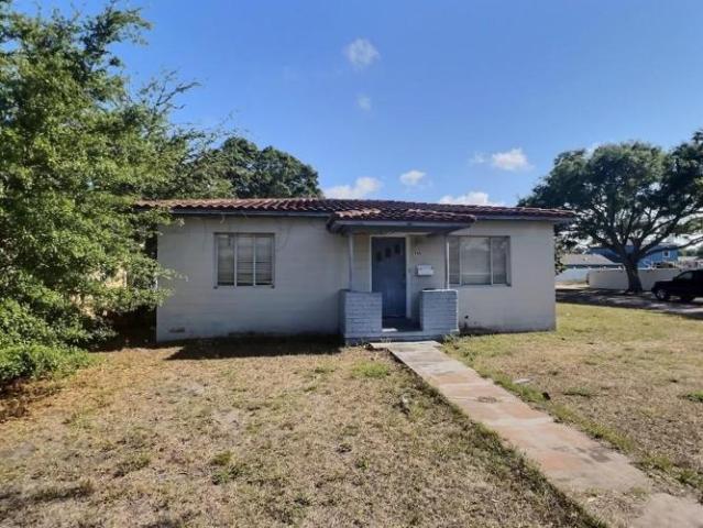 940 30th Ave N, Saint Petersburg, FL 33704