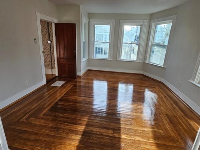 940 County St, Unit 3, New Bedford, MA 02740 | MLS #73468