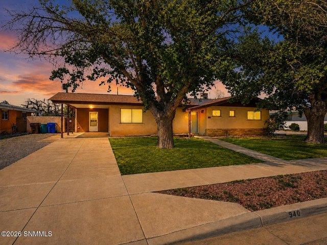 940 Calle Del Sol, Las Cruces, NM 88005