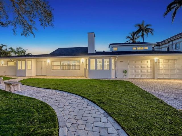 940 Alameda Way, Sarasota, FL 34234 | MLS #A4683 | Compass
