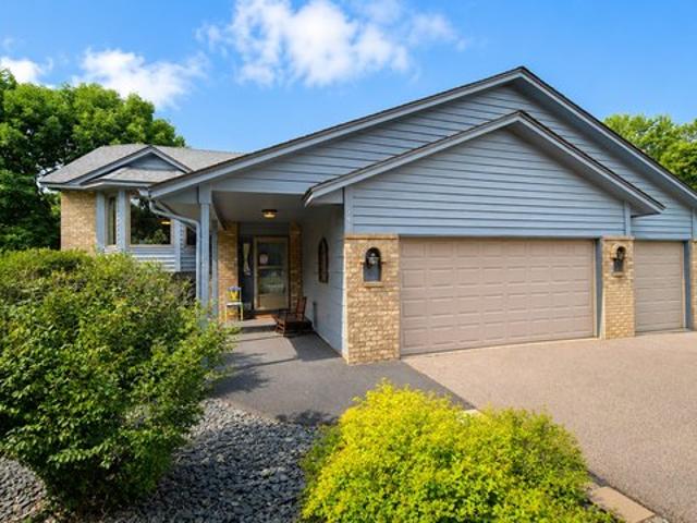 940 Douglas Ct, Anoka, MN 55303