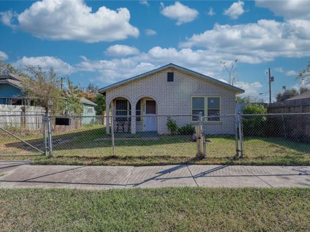 940 Dolores St, Corpus Christi, TX 78405 | MLS #451553 | Compass