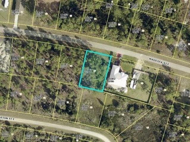 940 E Maddock St, Lehigh Acres, FL 33974