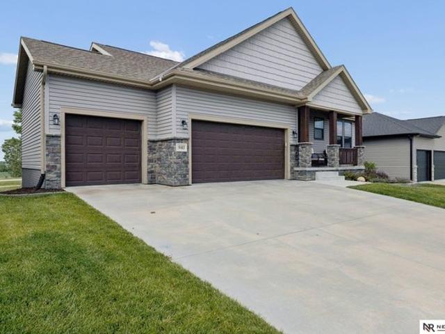 940 Kooser Dr, Lincoln, NE 68521