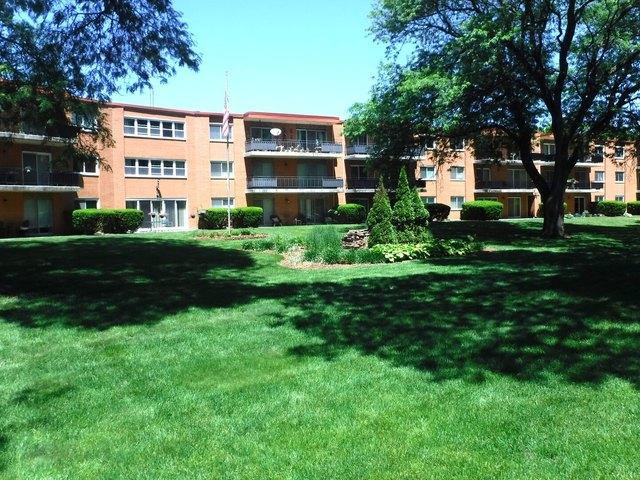 940 Holbrook Rd Apt 1A, Homewood, IL 60430