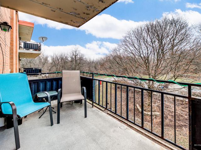 940 Holbrook Rd, Unit 33B, Homewood, IL 60430 | MLS #12591 | Compass