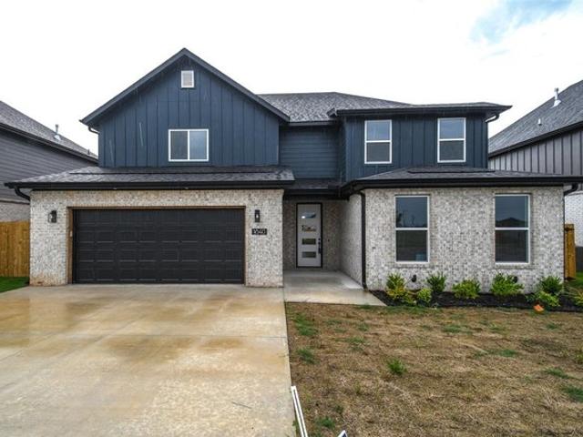 940 Moksha St, Centerton, AR 72719