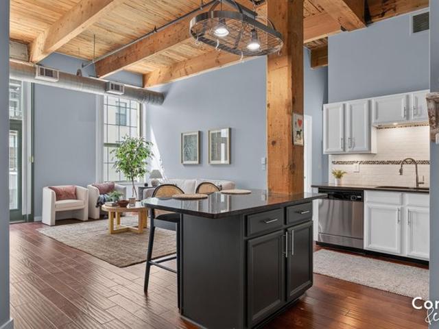 940 Monroe Ave NW Unit 123, Grand Rapids, MI 49503