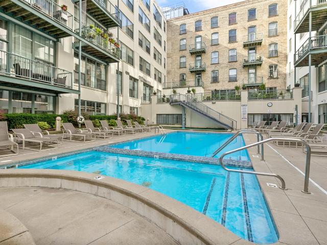 940 Monroe Avenue # 405A