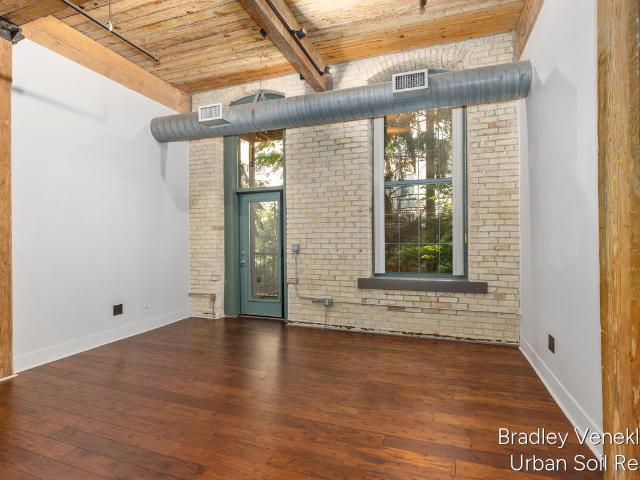 940 Monroe Avenue # Suite 107