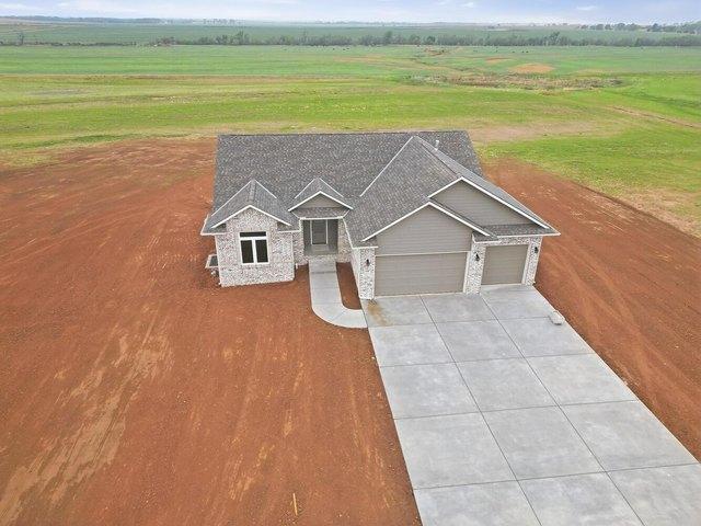 940 N West Ave, Anthony, KS 67003