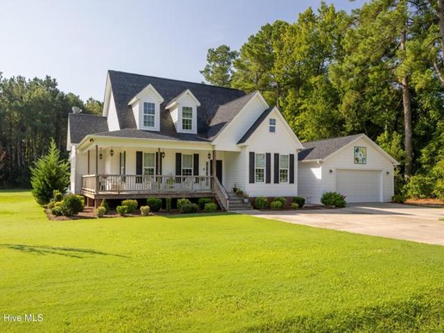 940 Nathan Dudley Rd, Clinton, NC 28328