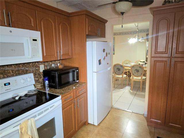 940 NE 199th St, Unit 114, Miami, FL 33179 | MLS #A11963