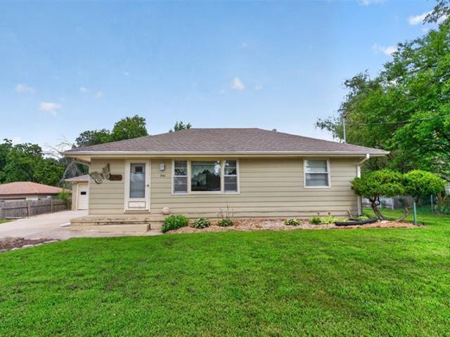 940 NE 51st Ave, Des Moines, IA 50313