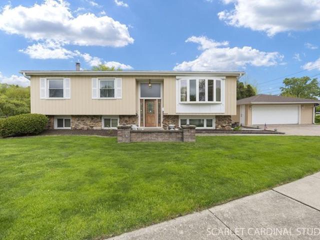 940 S Villa Ave, Villa Park, IL 60181